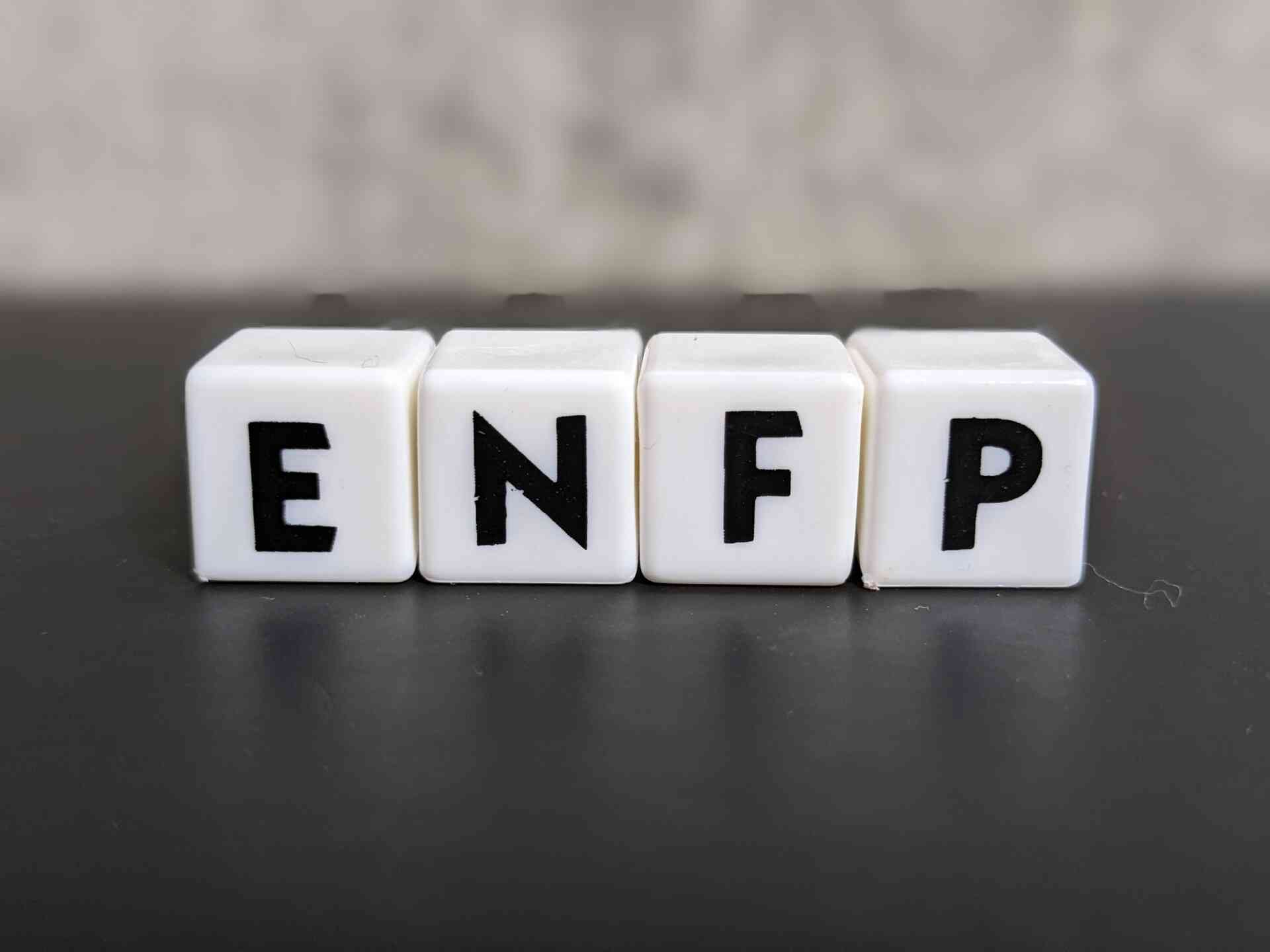 ENFP(運動家)に向いてる仕事12選！性格から分かる適職一覧